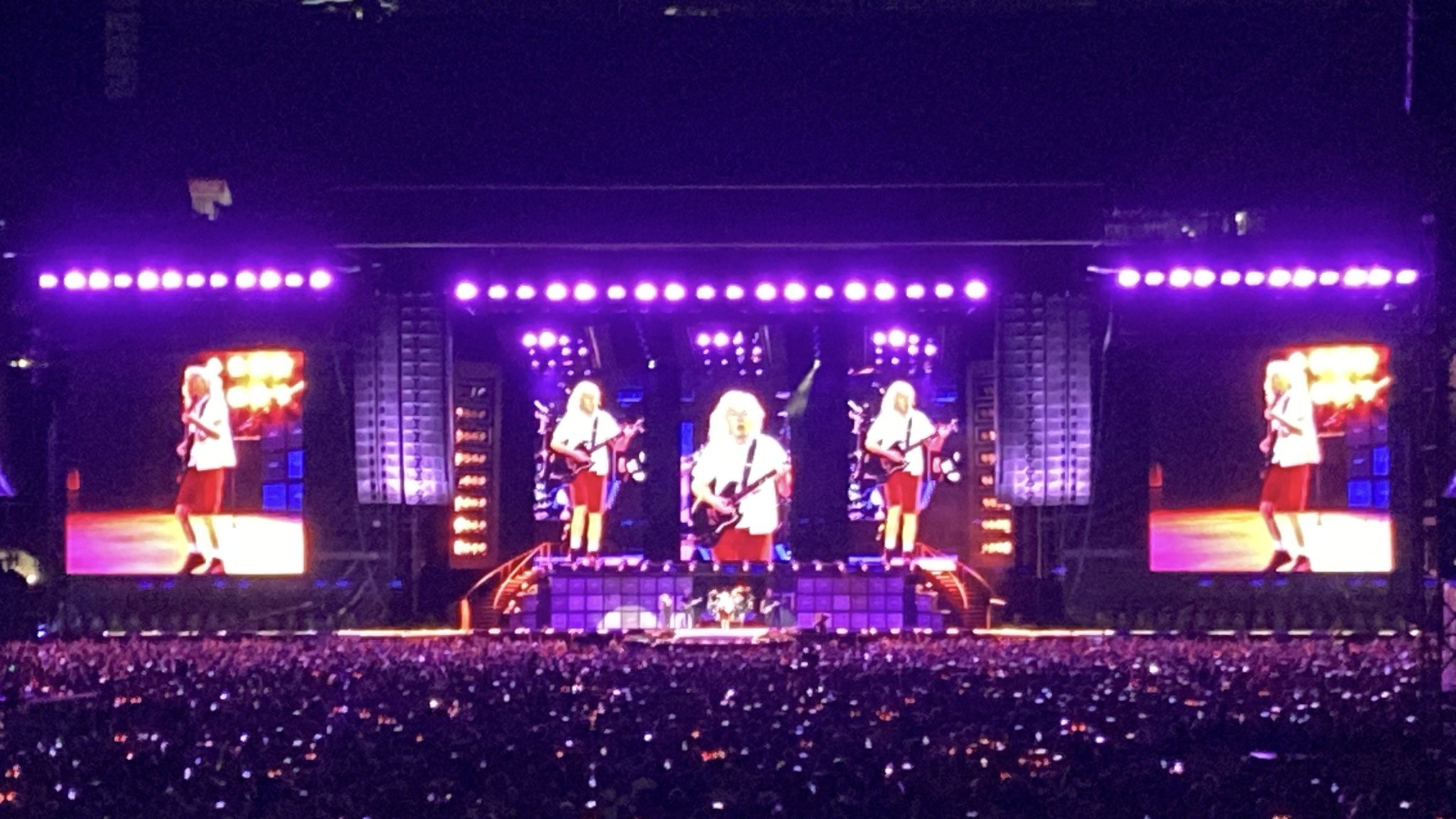 AC/DC concert shakes Melbourne with low-level seismology recordings ...